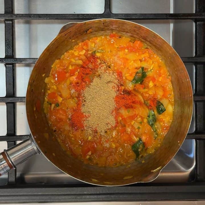 Egg Pulusu Recipe - Authentic South Indian Tamarind Egg Curry - Thali ...
